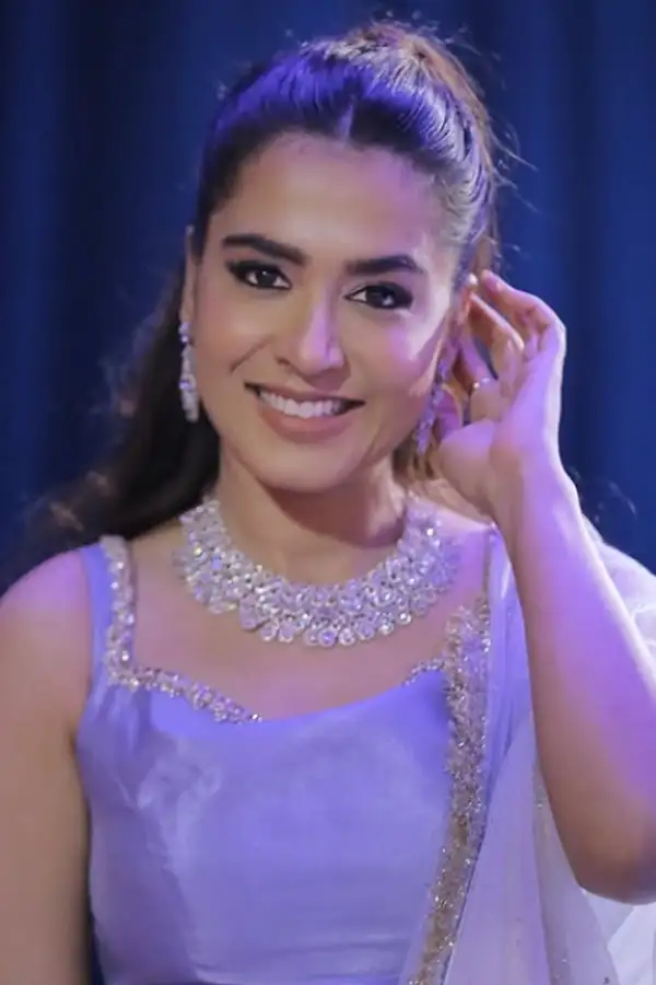 Mansha Pasha Drama list, Age, Biography - PakDramas